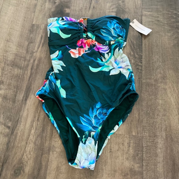 Maeve | Swim | Nwt Anthropologie Maeve Ruched Keyhole Floral One Piece ...